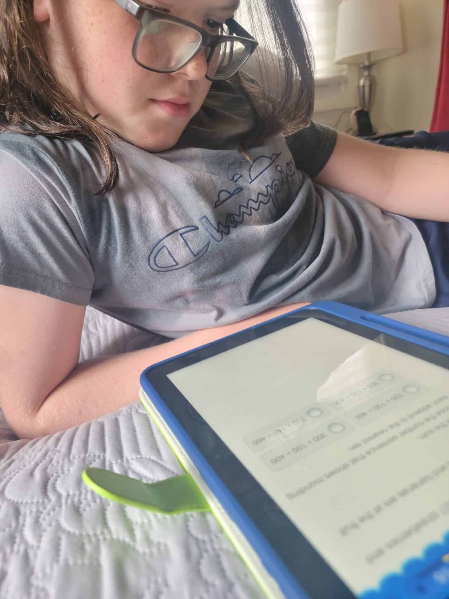 The Case for Closed Tablets: Learning with Smile Zemi
